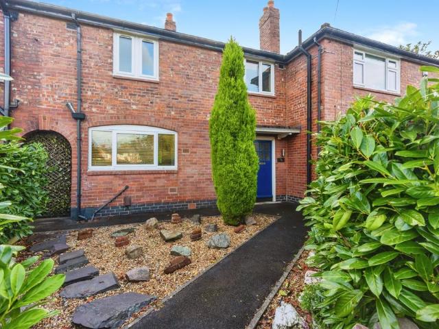 3 bedroom terraced house for sale