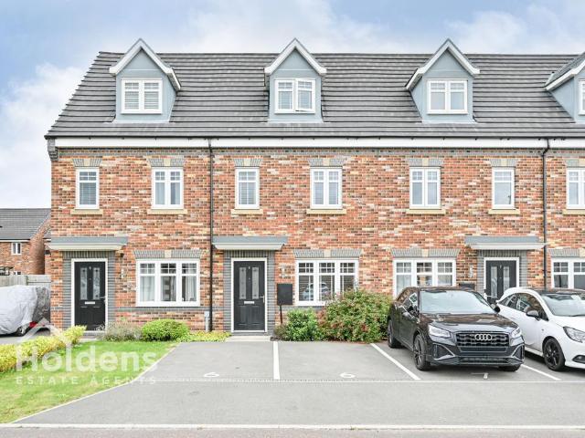 3 bedroom terraced house for sale