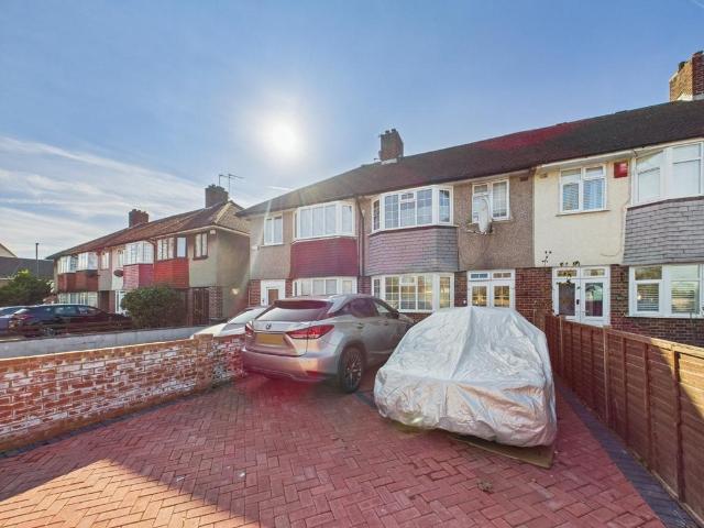 3 bedroom terraced house for sale