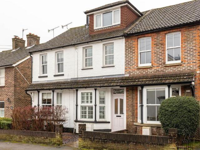 3 bedroom terraced house for sale