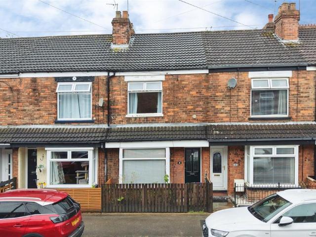 3 bedroom terraced house for sale