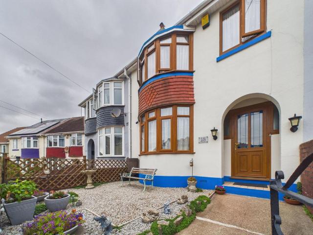 3 bedroom terraced house for sale