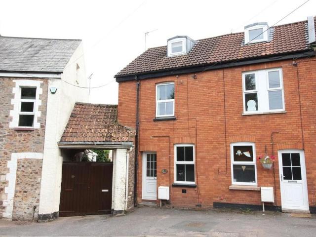 3 bedroom terraced house for sale