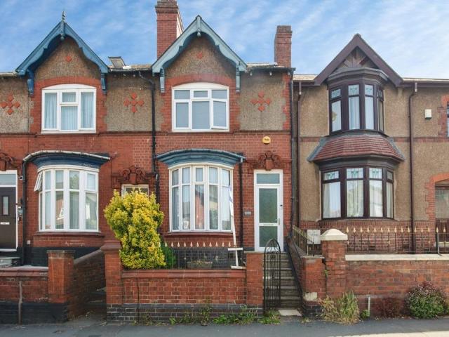 3 bedroom terraced house for sale