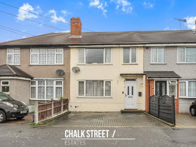 3 bedroom terraced house for sale