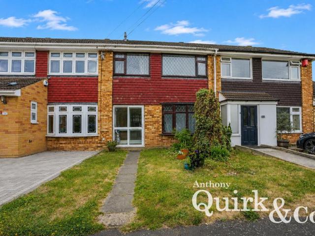 3 bedroom terraced house for sale