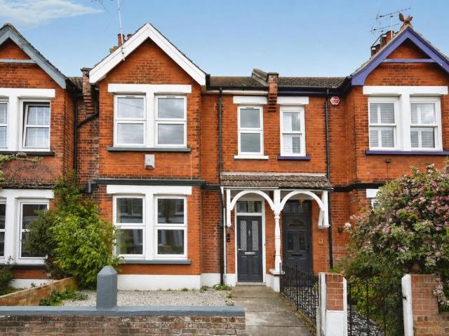 3 bedroom terraced house for sale