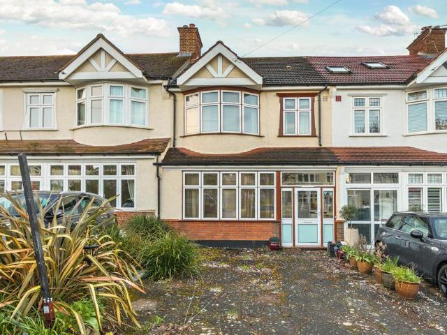 3 bedroom terraced house for sale