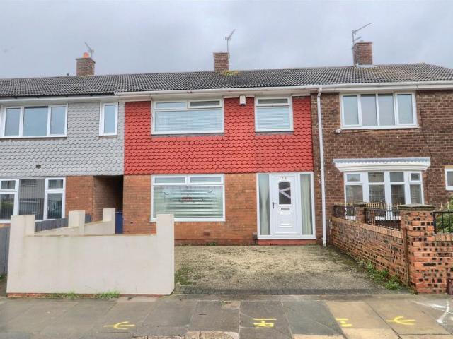 3 bedroom terraced house for sale
