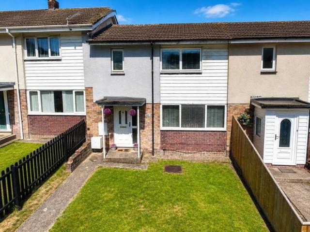 3 bedroom terraced house for sale