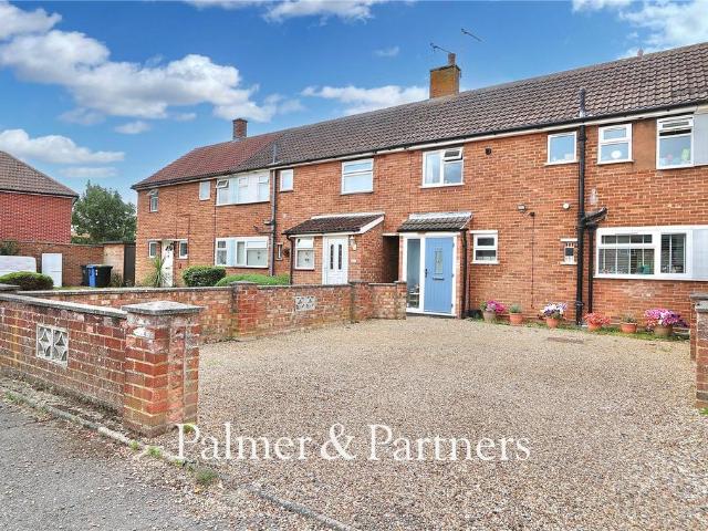 3 bedroom terraced house for sale