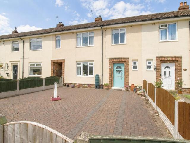 3 bedroom terraced house for sale