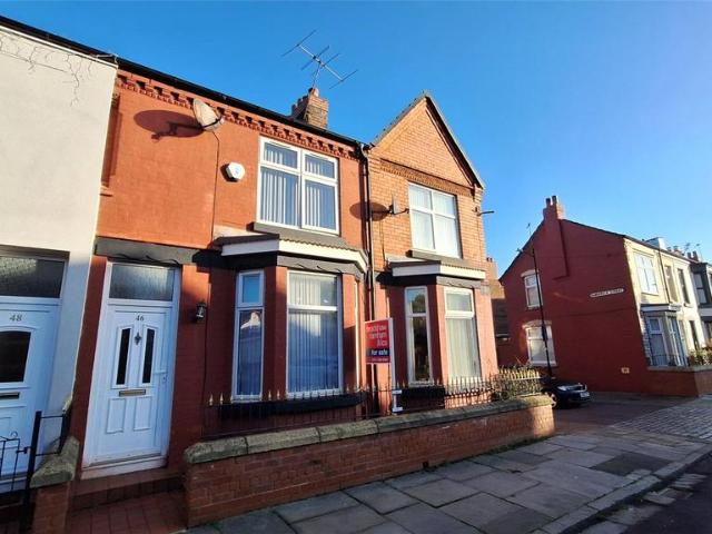 3 bedroom terraced house for sale