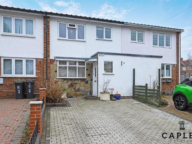 3 bedroom terraced house for sale