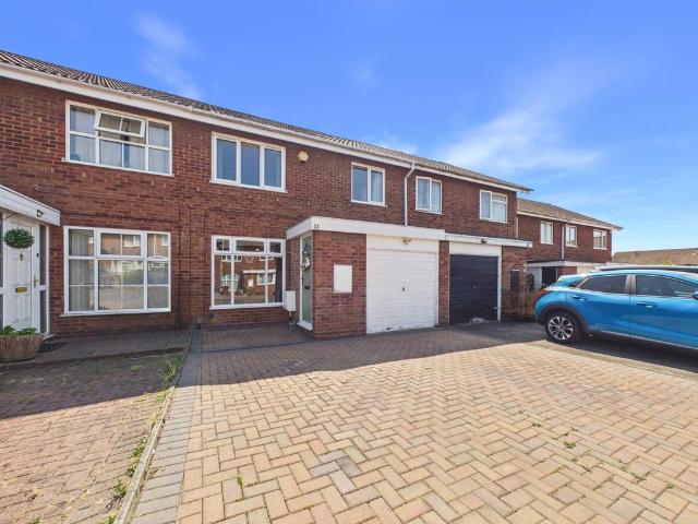 3 bedroom terraced house for sale