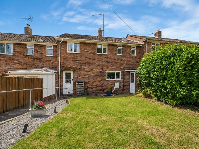 3 bedroom terraced house for sale