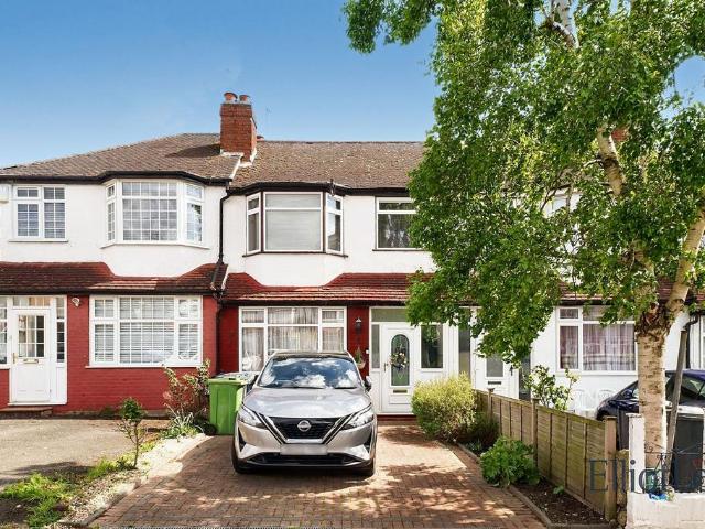 3 bedroom terraced house for sale