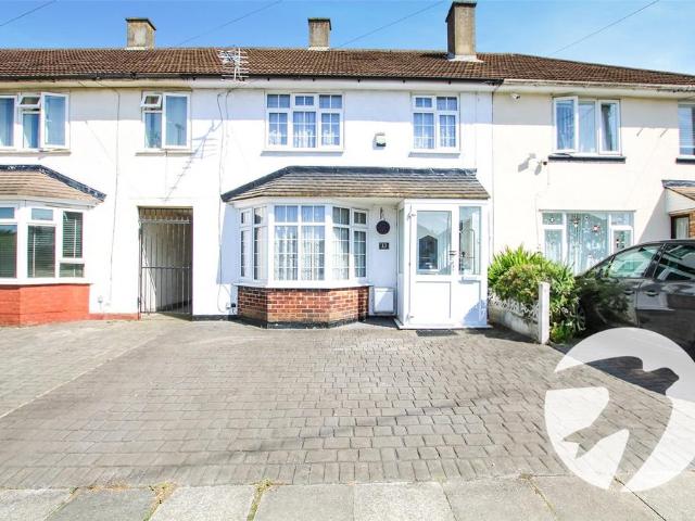 3 bedroom terraced house for sale