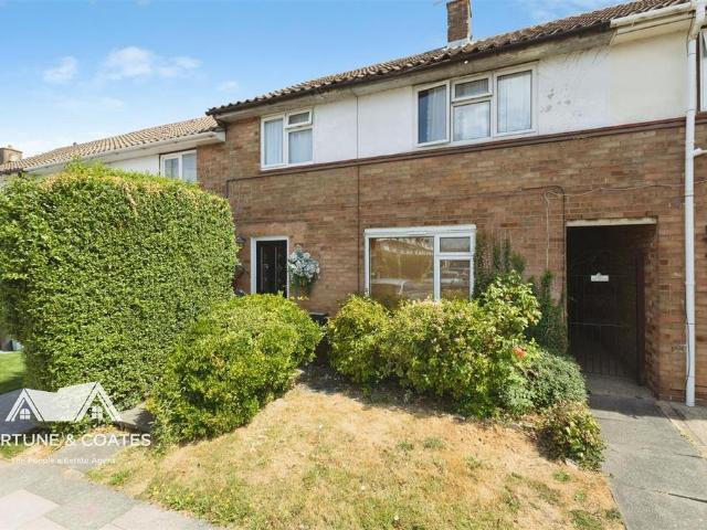 3 bedroom terraced house for sale