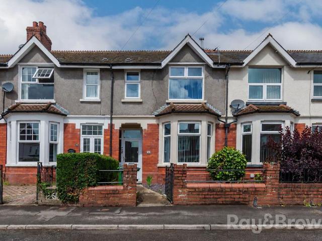 3 bedroom terraced house for sale