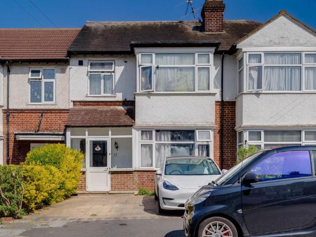 3 bedroom terraced house for sale