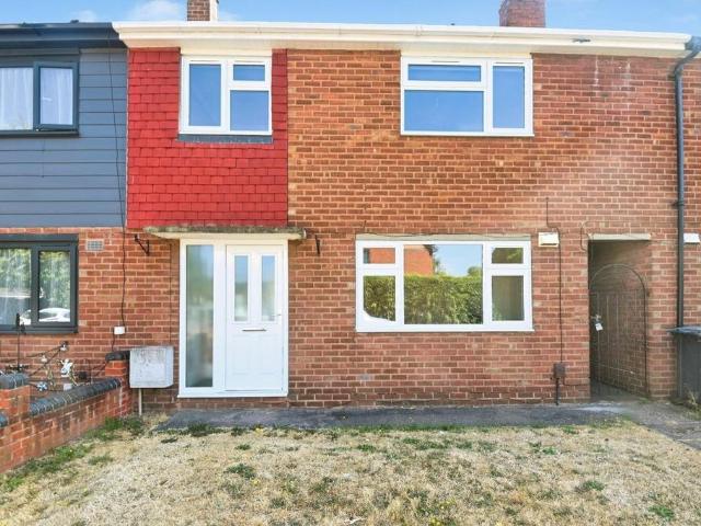 3 bedroom terraced house for sale