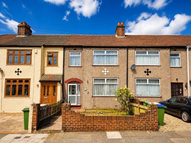 3 bedroom terraced house for sale