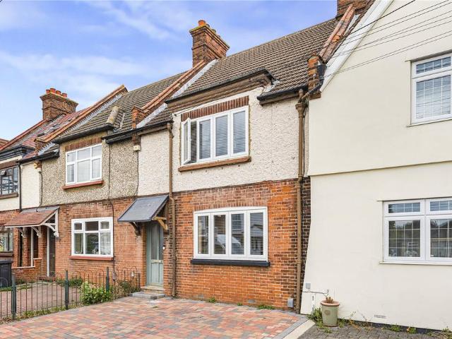 3 bedroom terraced house for sale