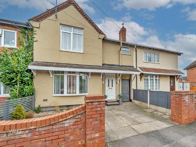 3 bedroom terraced house for sale