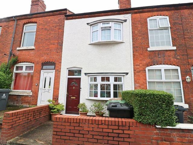 3 bedroom terraced house for sale