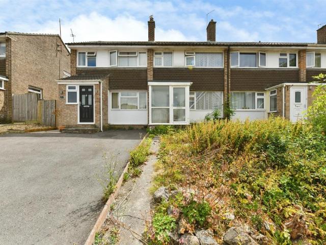 3 bedroom terraced house for sale