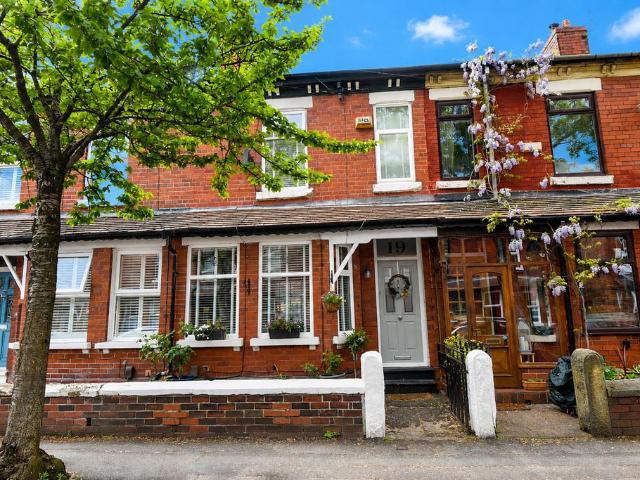 3 bedroom terraced house for sale