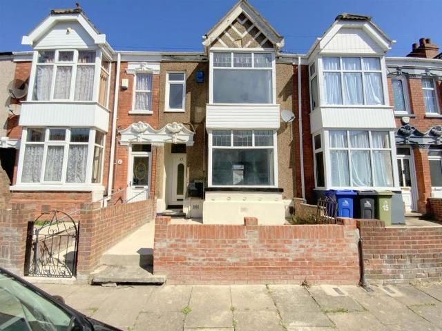3 bedroom terraced house for sale