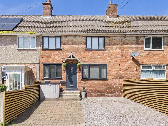 3 bedroom terraced house for sale