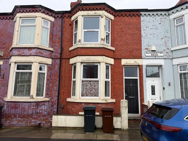 3 bedroom terraced house for sale