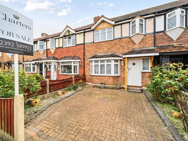 3 bedroom terraced house for sale