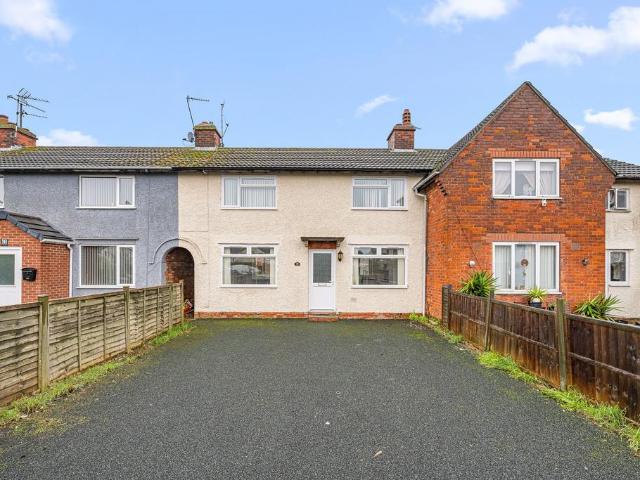 3 bedroom terraced house for sale