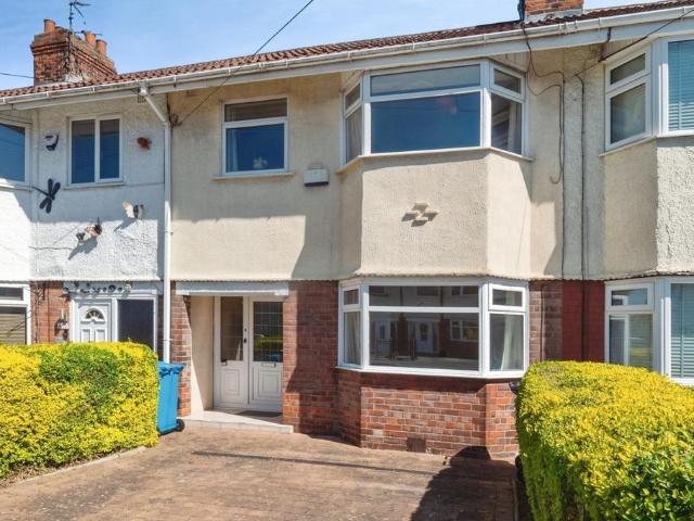 3 bedroom terraced house for sale
