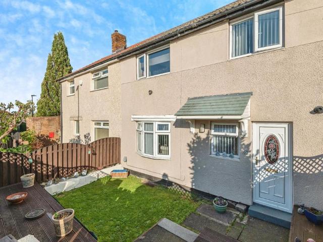 3 bedroom terraced house for sale