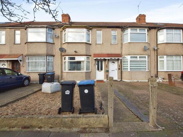 3 bedroom terraced house for sale