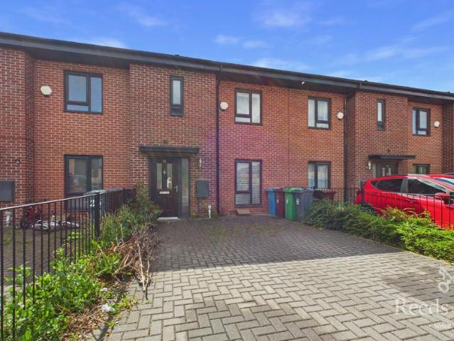 3 bedroom terraced house for sale