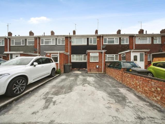 3 bedroom terraced house for sale