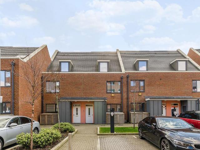 3 bedroom terraced house for sale