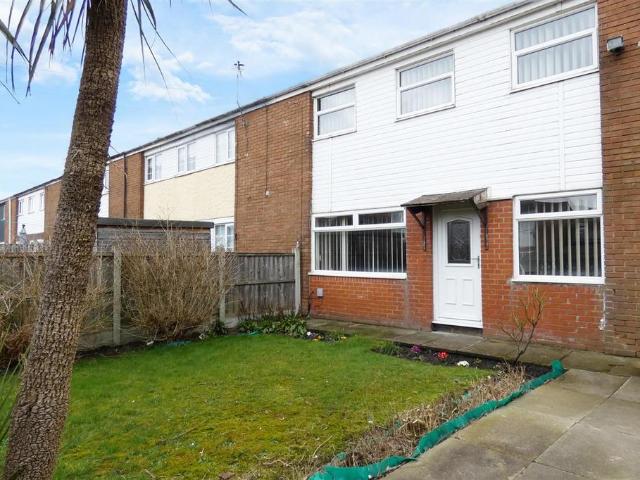 3 bedroom terraced house for sale