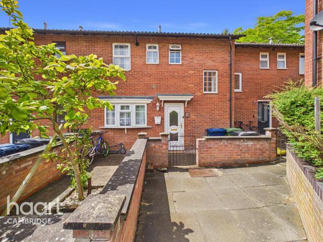3 bedroom terraced house for sale