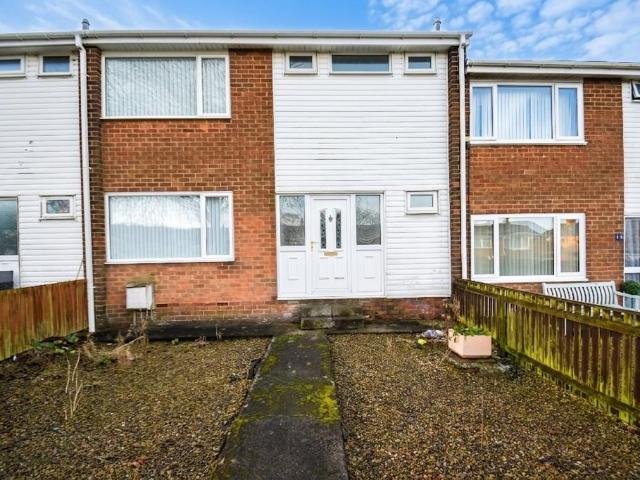 3 bedroom terraced house for sale