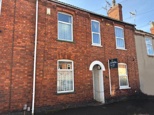 3 bedroom terraced house for sale