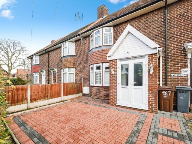 3 bedroom terraced house for sale