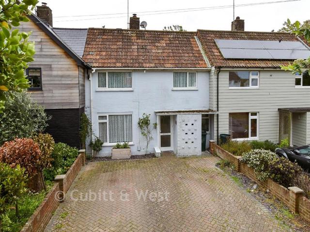 3 bedroom terraced house for sale