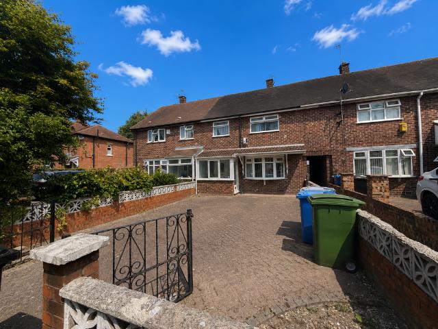 3 bedroom terraced house for sale